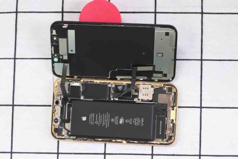 Mengganti LCD iPhone XR Secara Mandiri Dengan Mudah